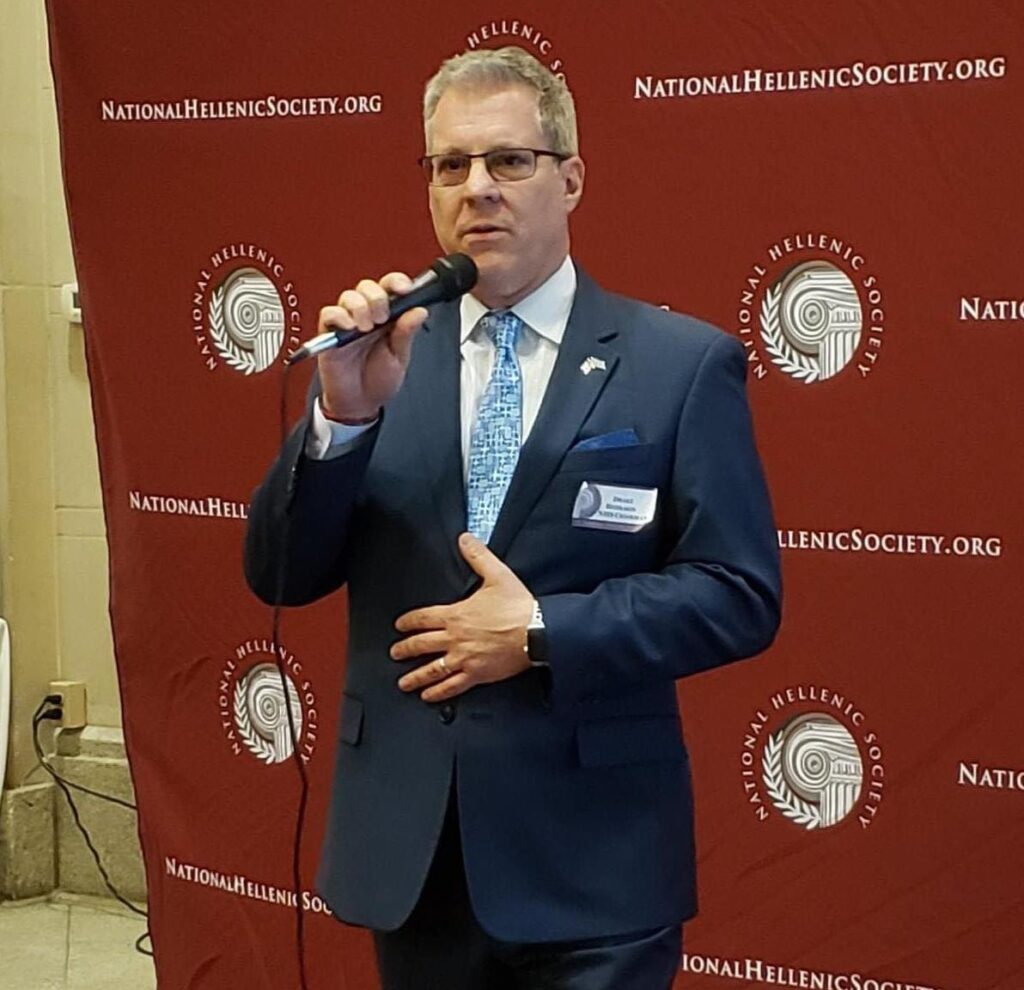 Βοστώνη. Ο Drake Behrakis, ένας διακεκριμένος Έλληνας της διασποράς ...