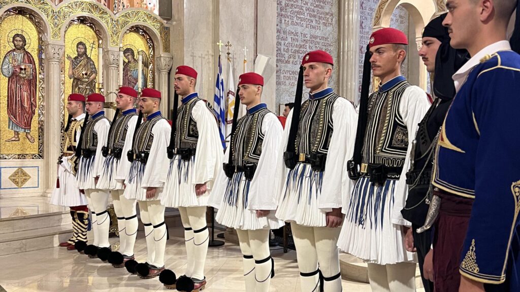 Νέα Υόρκη. Δοξολογία στον Καθεδρικό Ιερό Ναό Αγίας Τριάδος, πριν την ...